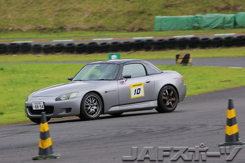 注目のSATW-2クラスは、阿部崇治S2000がシリーズ3勝目を獲得 | JAFモータースポーツ