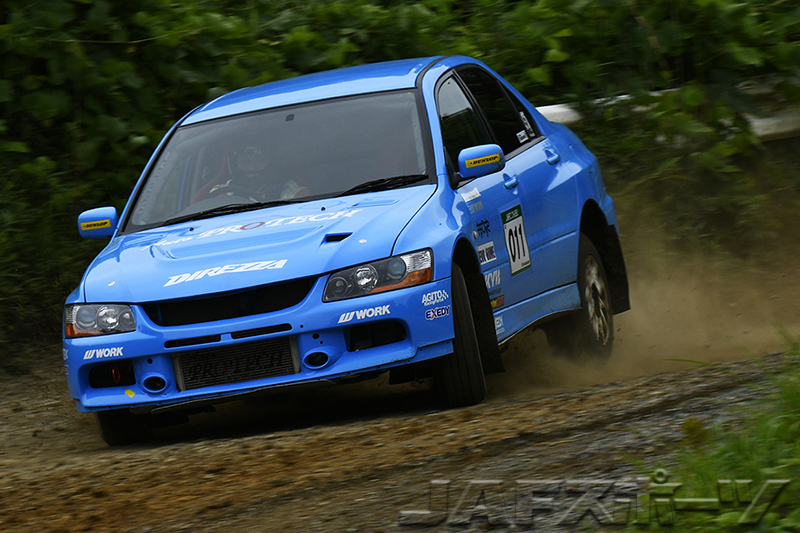 第2ヒート勝負の中部ダートラ第5戦、S2クラスは松原実選手が勝利し王座争いをリード！ | JAFモータースポーツ