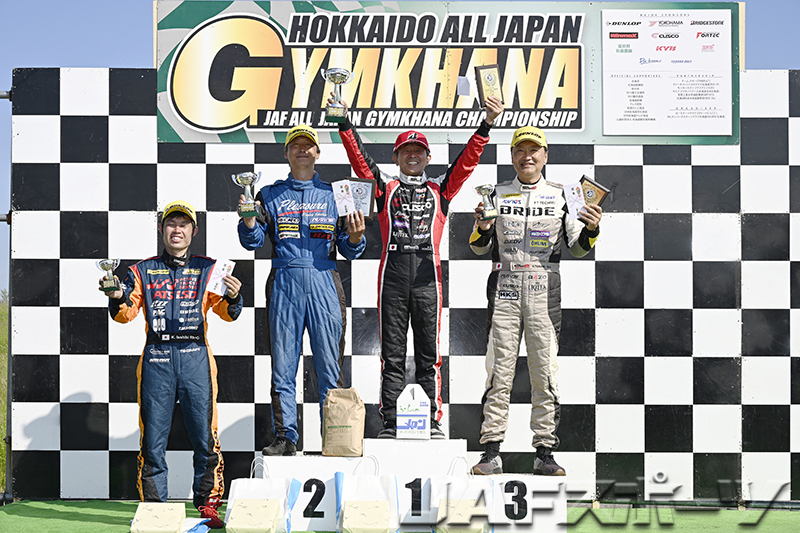 値千金の2連勝！ PN3クラスのユウ選手とPN4クラス茅野成樹選手がシリーズ連覇に王手 | JAFモータースポーツ