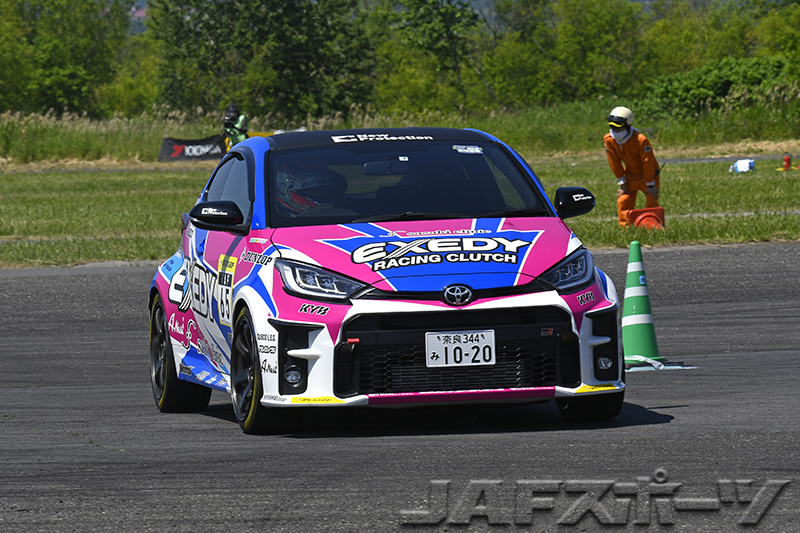 値千金の2連勝！ PN3クラスのユウ選手とPN4クラス茅野成樹選手がシリーズ連覇に王手 | JAFモータースポーツ