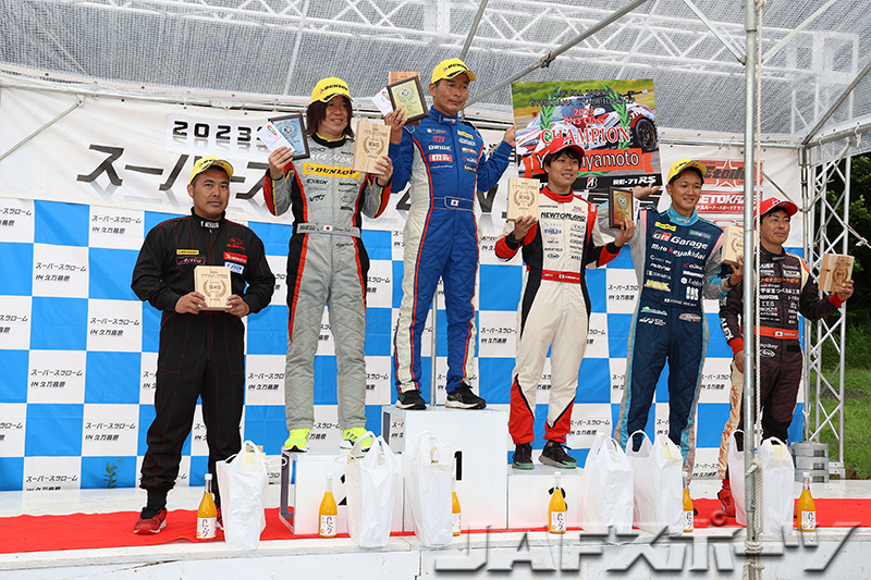 波乱の第6戦。PN3クラスはユウ選手が、PN4クラスは茅野選手がタイトルを確定 | JAFモータースポーツ