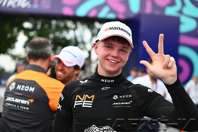 11年目のFIAフォーミュラE世界選手権がブラジルで開幕。波乱のサンパウロE-Prixは、ジャガーTCSレーシングのミッチ・エバンス選手が大逆転勝利！ | JAFモータースポーツ