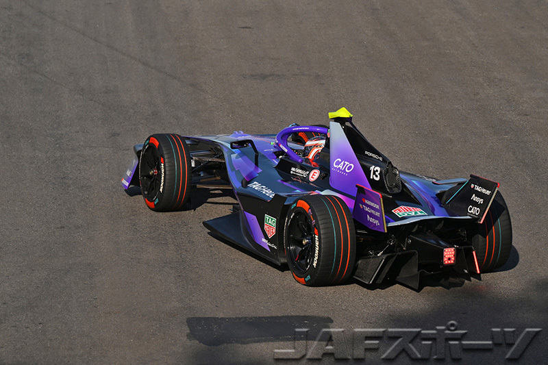 11年目のFIAフォーミュラE世界選手権がブラジルで開幕。波乱のサンパウロE-Prixは、ジャガーTCSレーシングのミッチ・エバンス選手が大逆転勝利！ | JAFモータースポーツ