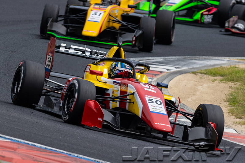 SFL岡山で野村勇斗選手が躍動！3連勝を飾りポイントリーダーの佐野雄城選手と同点に | JAFモータースポーツ