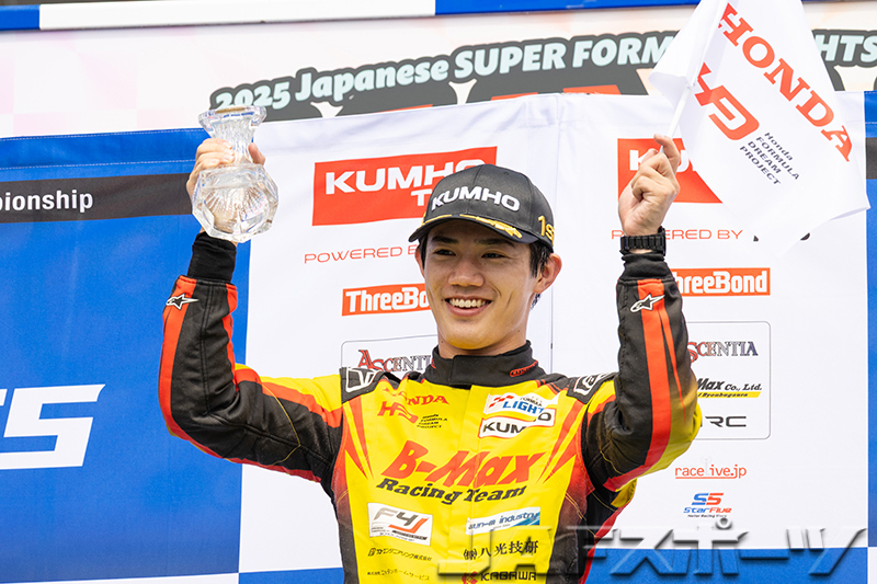 SFL岡山で野村勇斗選手が躍動！3連勝を飾りポイントリーダーの佐野雄城選手と同点に | JAFモータースポーツ